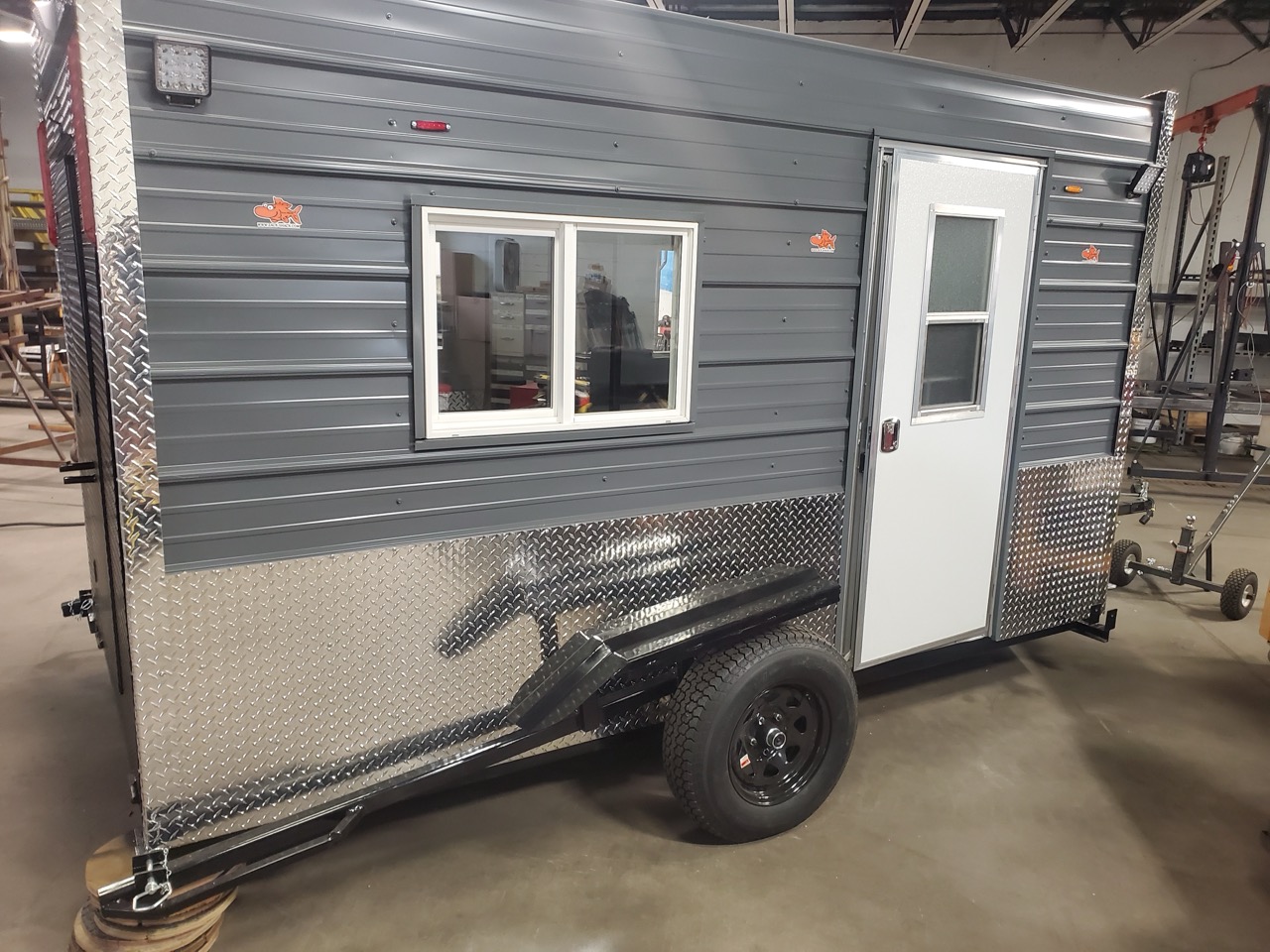 Lightweight Hybrid Ice House Options - Virtual Angling