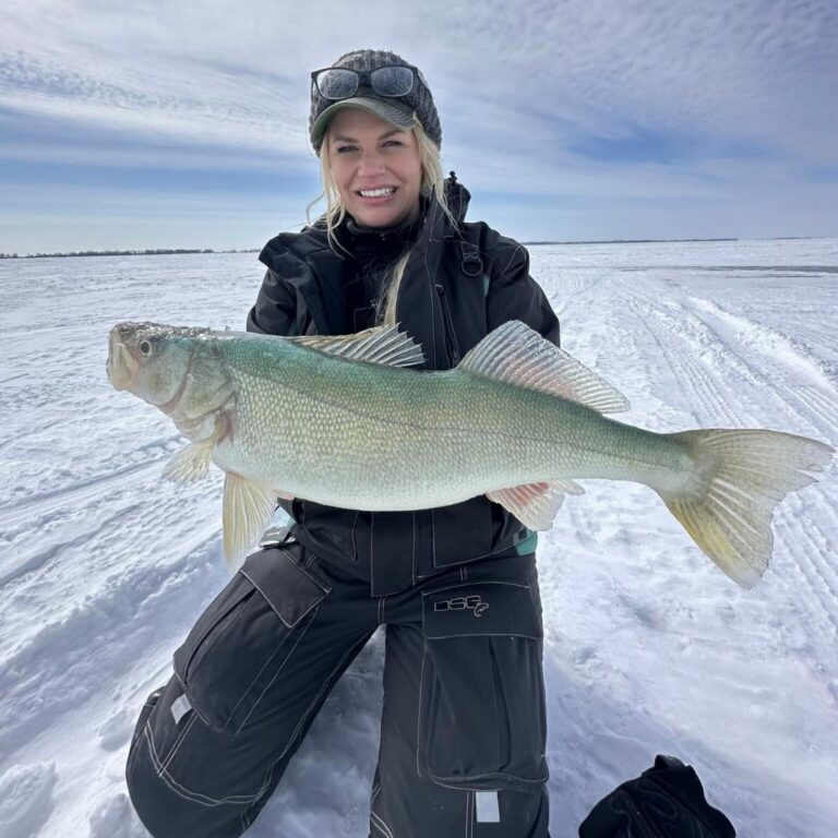 Ice Fishing Lake Winnipeg: Your Ultimate DIY Guide - Virtual Angling